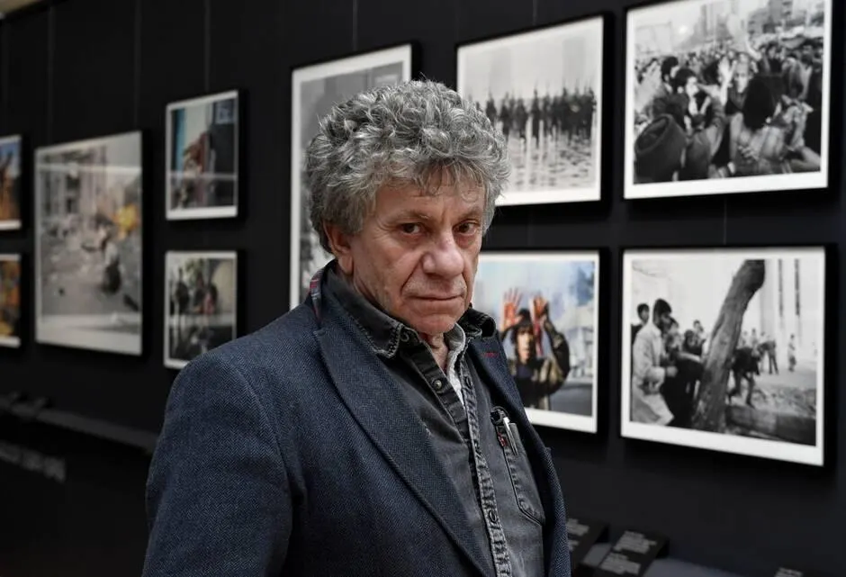 Il a photographié le tournage du dernier film de Jacques Perrin ...