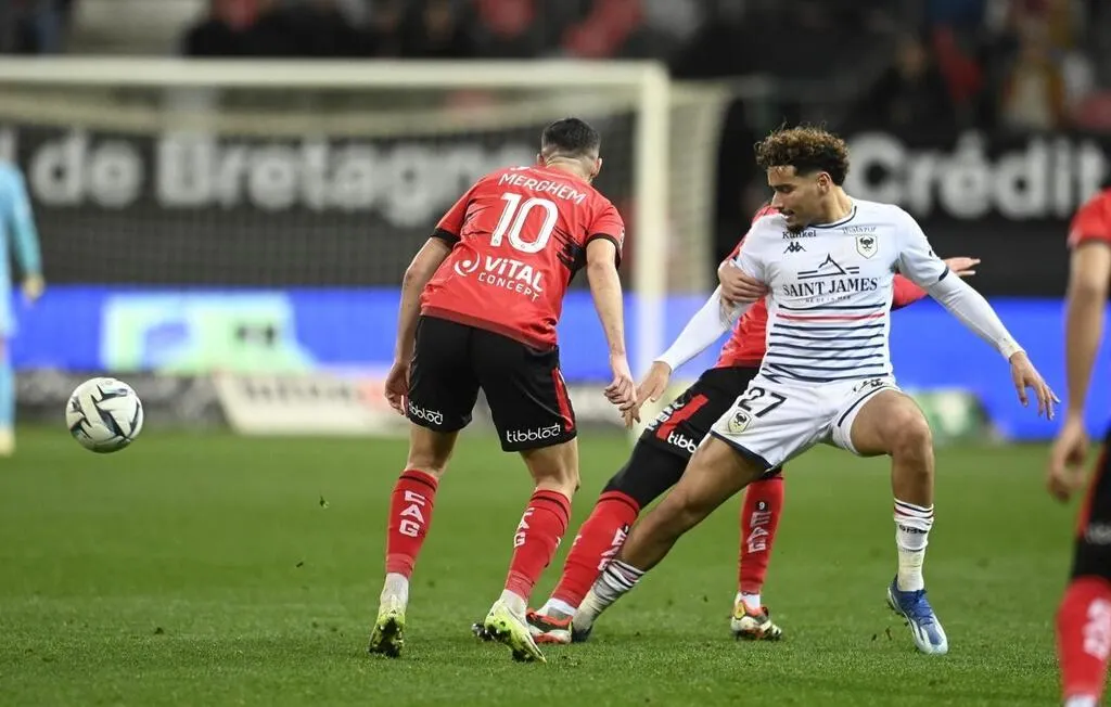 SM Caen. Meddah convaincant, Daubin décevant… Les notes de la défaite à ...