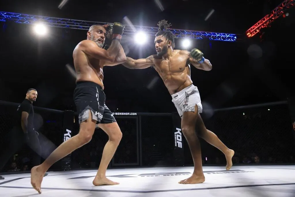 EN IMAGES. Le premier combat de MMA organisé au Mans a enthousiasmé les ...