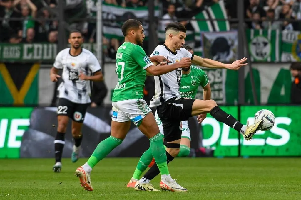 Football. Angers-SCO : Ferhat de retour à l’entraînement, Fofana au repos . Sport - Angers ...