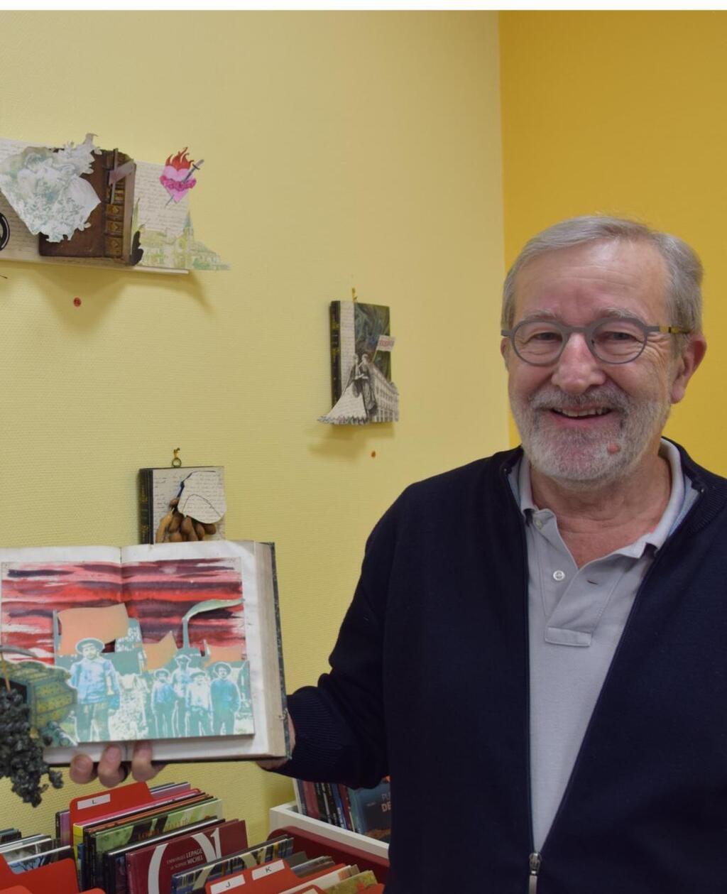 Pommerit Le Vicomte Ses Sculptures De Livres Sont Exposées à La