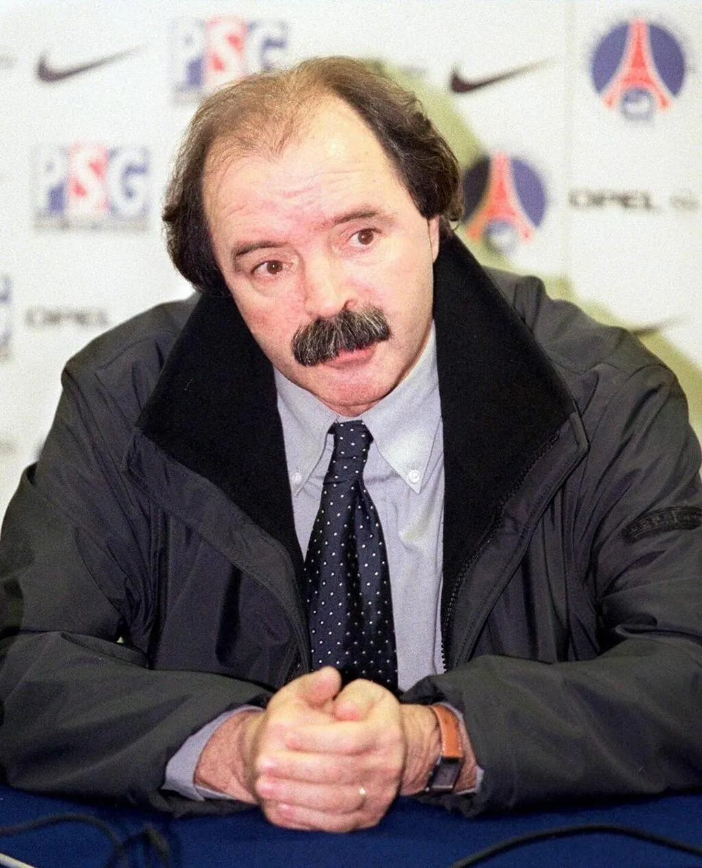 Ancien entraîneur du PSG et du FC Porto, le Portugais Artur Jorge est ...