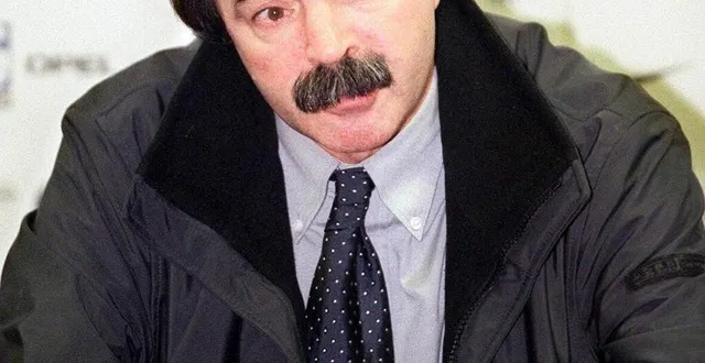 Ancien entraîneur du PSG et du FC Porto, le Portugais Artur Jorge est ...