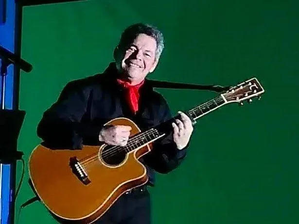 Voutré. Michel Thibault et Alexis le magicien sur scène dimanche ...