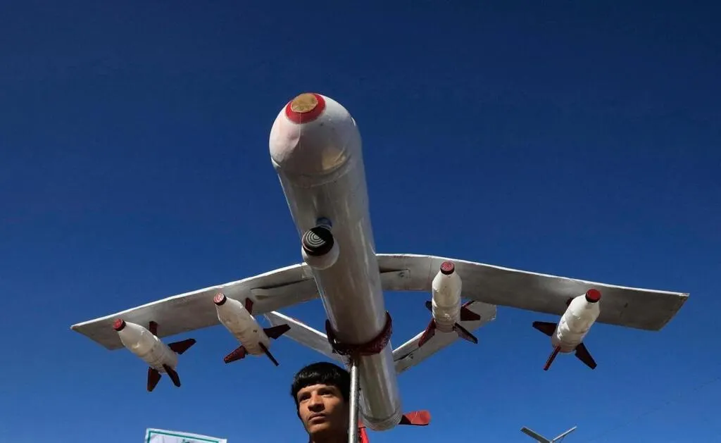 Les États-Unis détruisent trois drones houthis en mer Rouge et sept missiles anti-navire ...