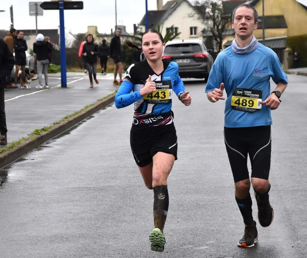 Running. Célia Lareur et Loïc Thépaut marchent sur l’eau à la Course du ...