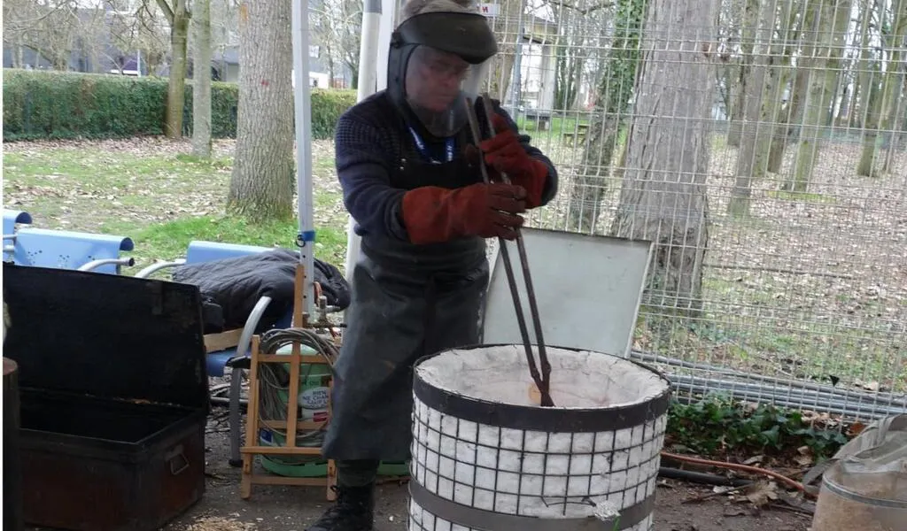 Pacé. Deux week-ends pour apprendre la technique raku - Saint-Malo ...