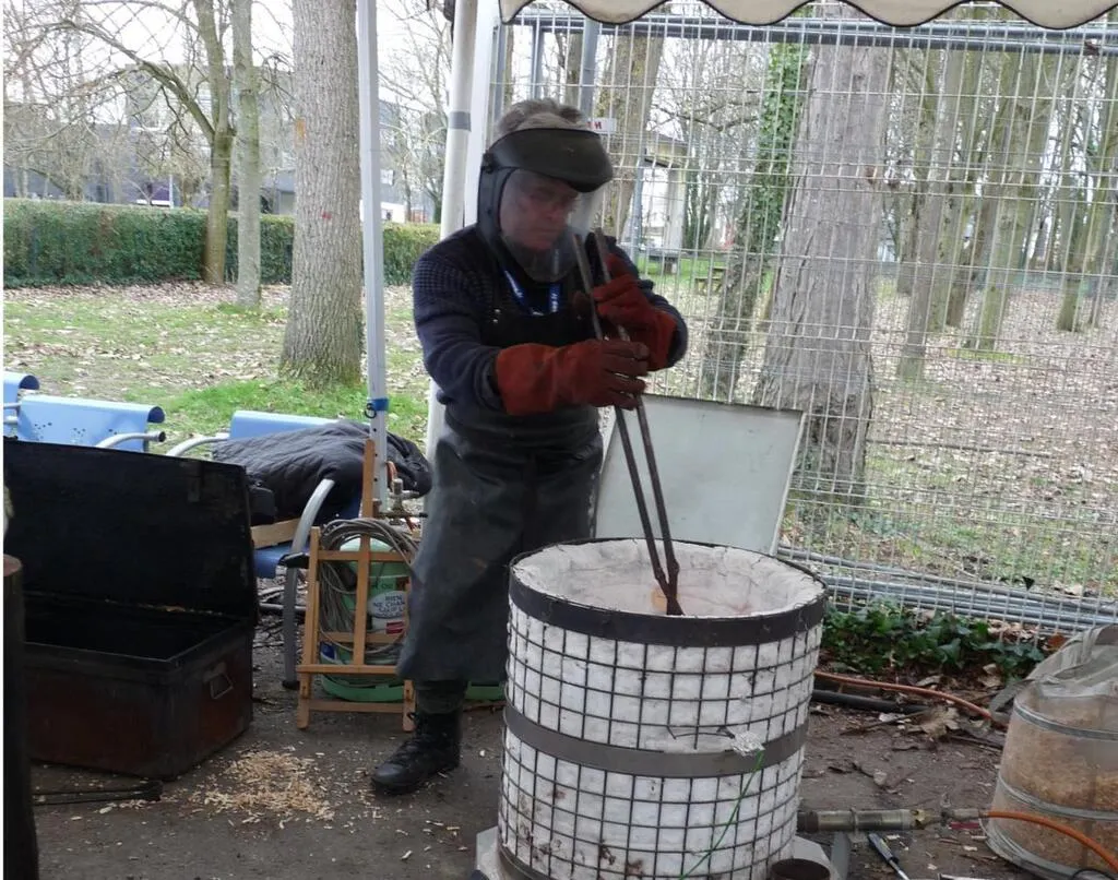 Pacé. Deux week-ends pour apprendre la technique raku - Saint-Malo ...