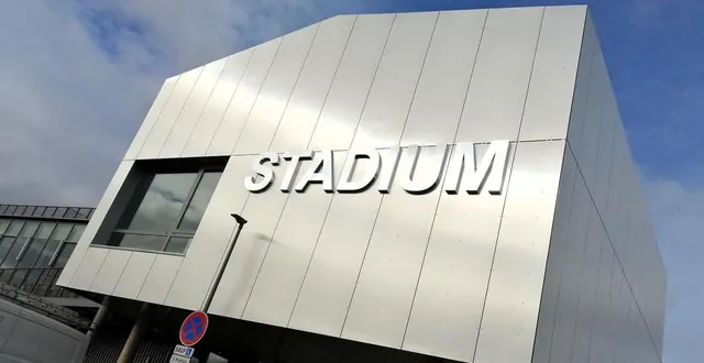 Quinze terrains sur plus de 6000 m²… Le Stadium, immense complexe ...