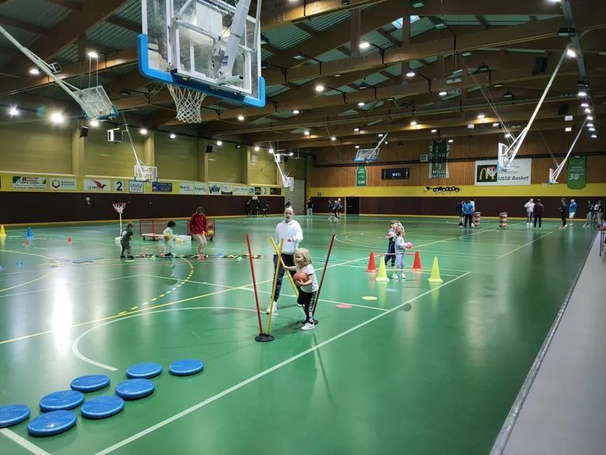 À Saint-Berthevin, l’USSB Basket propose du sport pour les tout-petits ...