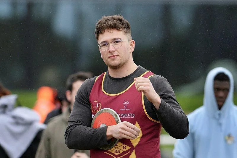 Un record et un titre de champion de France du lancer de disque, Tom ...