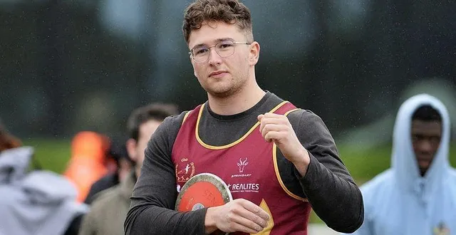 Un record et un titre de champion de France du lancer de disque, Tom ...