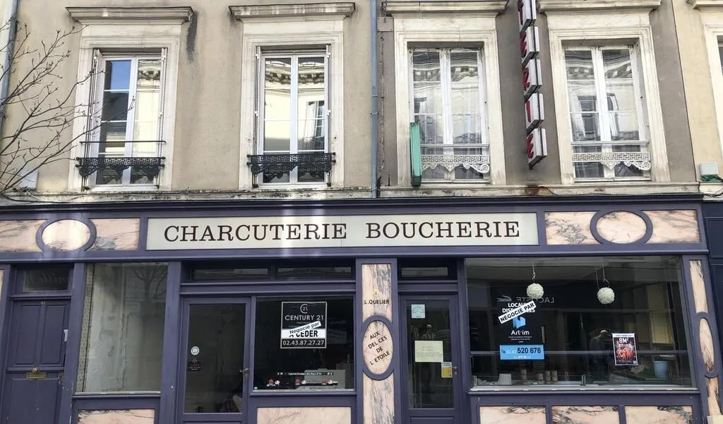 Du poulet frit entre deux gaufres : Uncle Bumpy débarque au Mans - Le ...