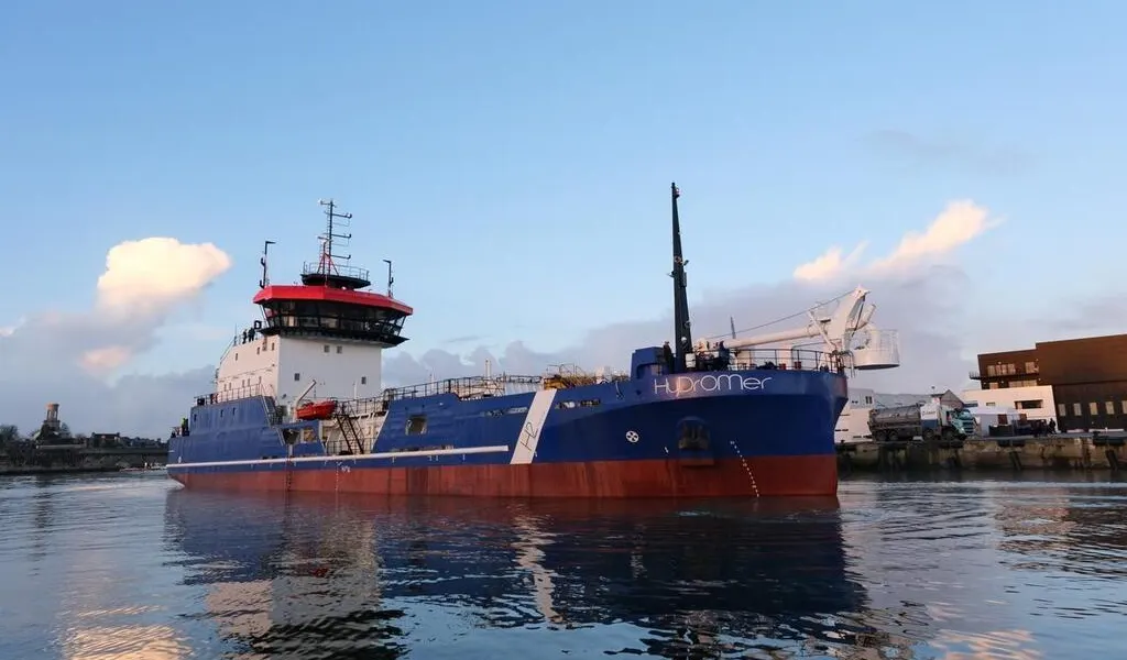 A Concarneau, l’Hydromer a largué les amarres pour l’Occitanie - Brest ...