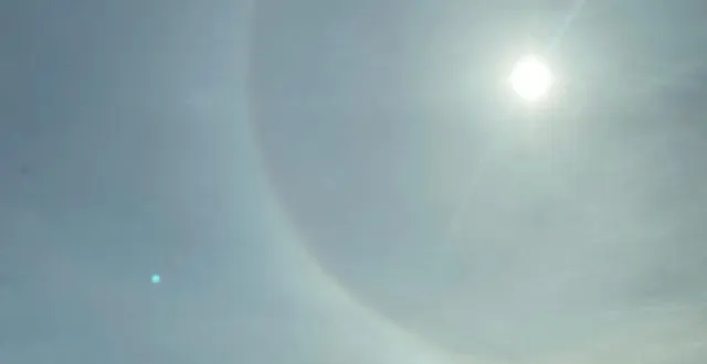 « Un phénomène bref » et rare : un halo solaire observé dans le ciel de Saint-Nazaire - Laval ...