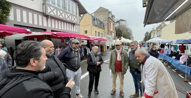 Le marché de Trouville-sur-Mer « restera rue de Gaulle tant que les ...