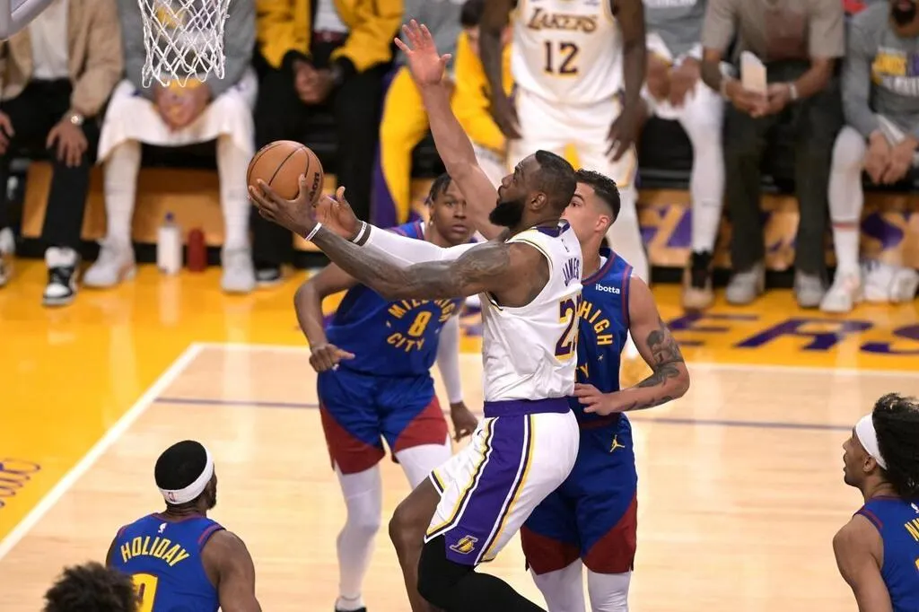 NBA. À 39 ans, LeBron James explose le cap record des 40 000 points marqués, phénoménal ...