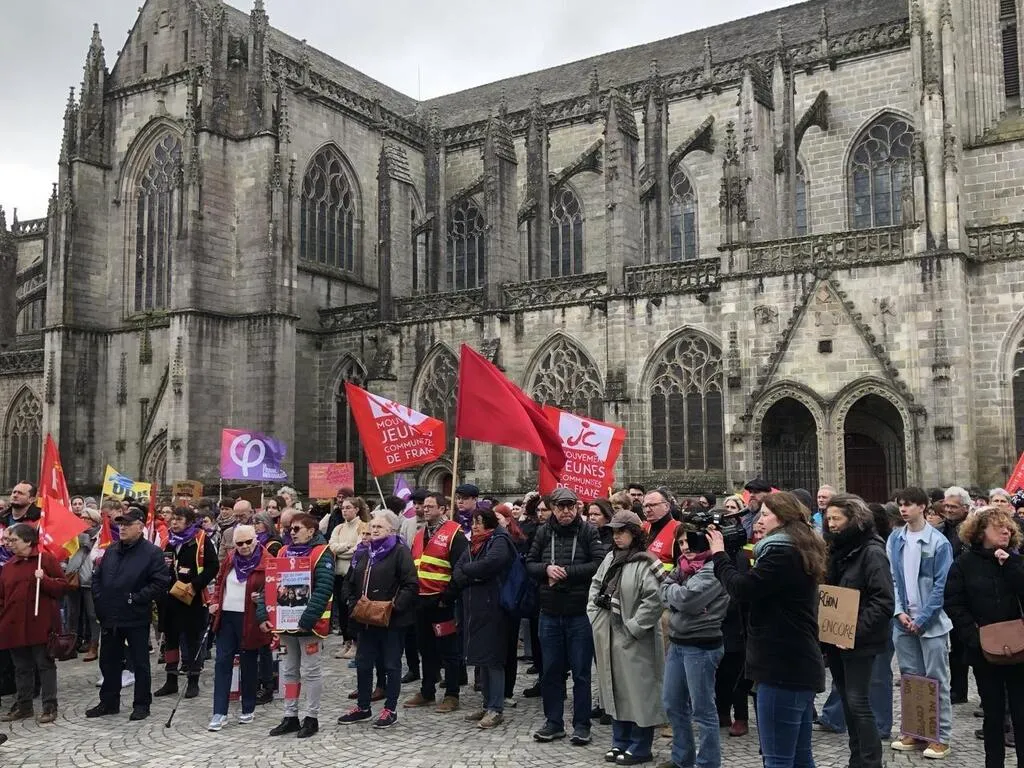 Journée internationale des droits des femmes : environ 200 personnes ...