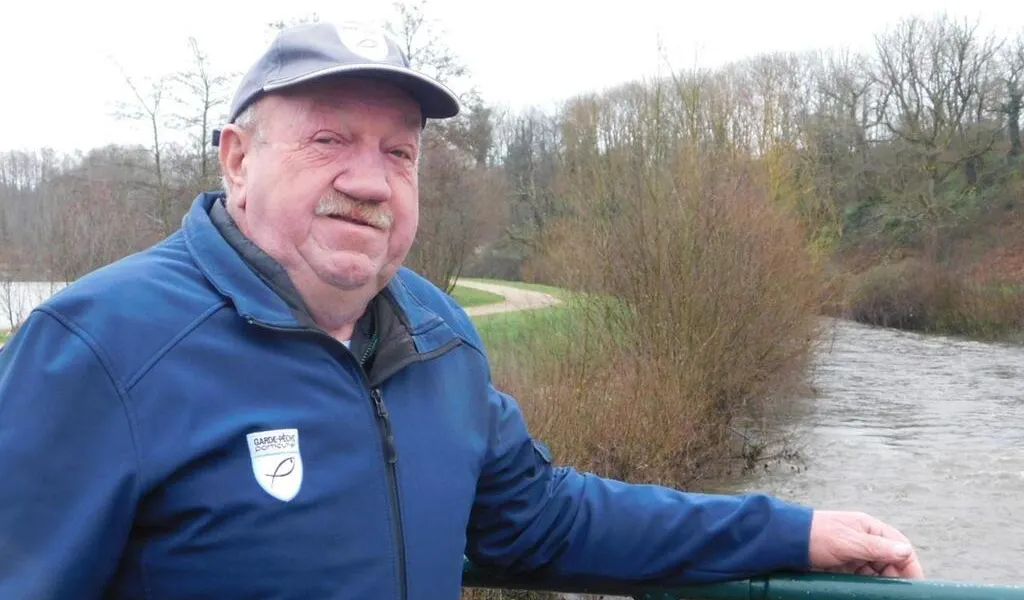 Roland Gouget est garde-pêche depuis 10 ans en Mayenne - Laval.maville.com