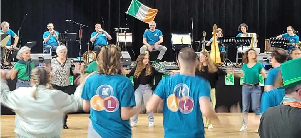 Pont-Péan. Le nouveau comité de jumelage a fêté la Saint-Patrick ...