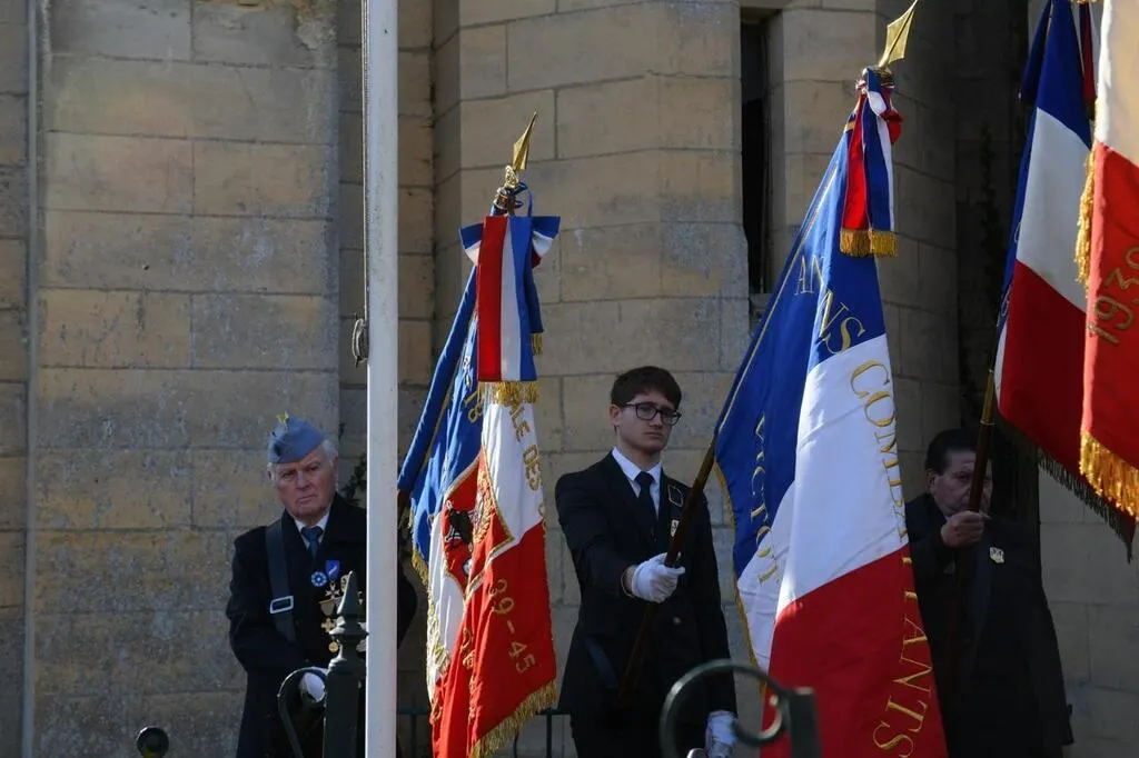 L’Union nationale des combattants Cambremer-Beuvron-en-Auge se sont réunis en assemblée ...