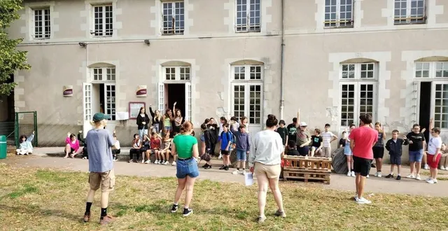 Beaufort-en-Anjou. Cantine, accueils de loisirs : la Ville adopte des ...