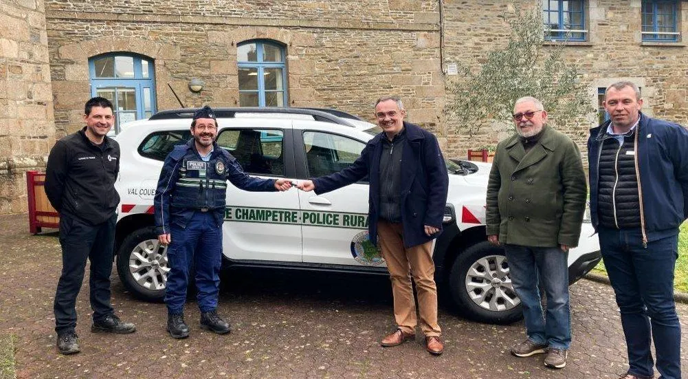 Val-Couesnon. Un nouveau véhicule pour le garde champêtre - Rennes ...