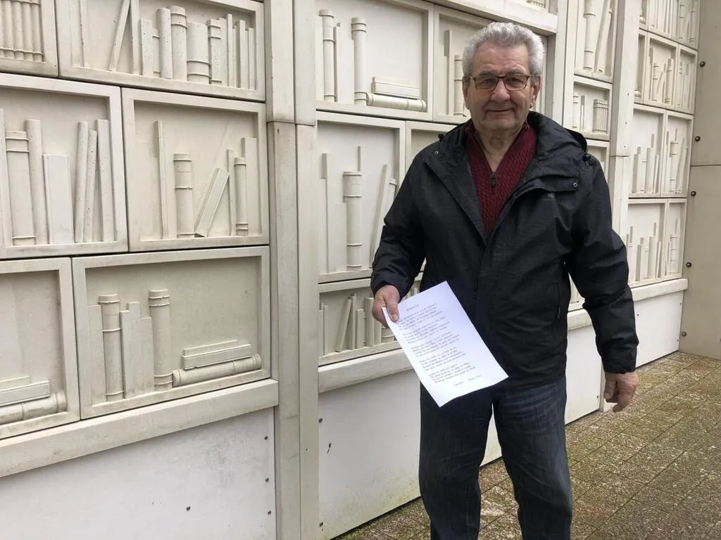 Cholet. Guy Roy primé pour son poème mêlant oppression et contorsion ...