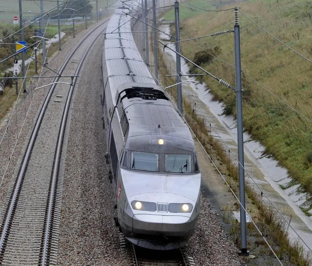 Train en panne : des retards très importants en gare du Mans - Le Mans.maville.com