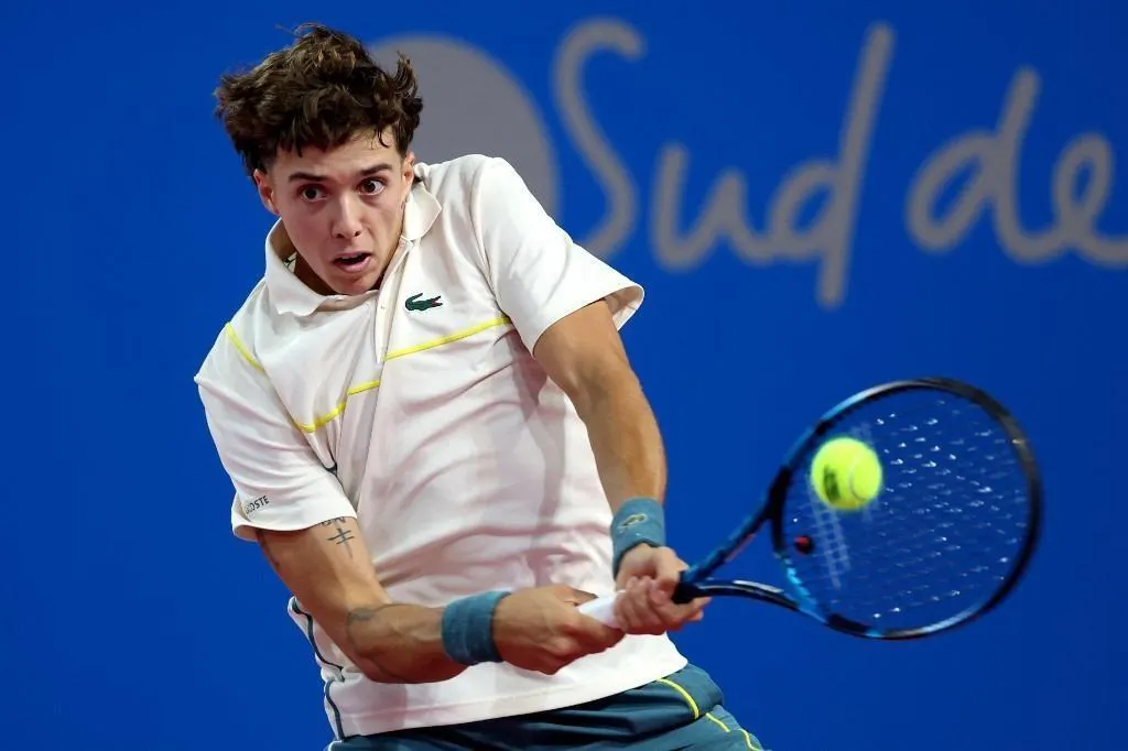 Tennis. Victime d’un malaise, Arthur Cazaux évacué en chaise roulante ...