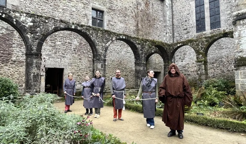 À Dinan, cette association propose d’expérimenter la vie monacale, à l ...