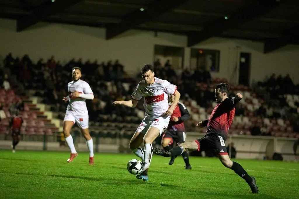 Football - R1. « Quand j’ai vu leur tête… » : le Thouarsais Corentin ...