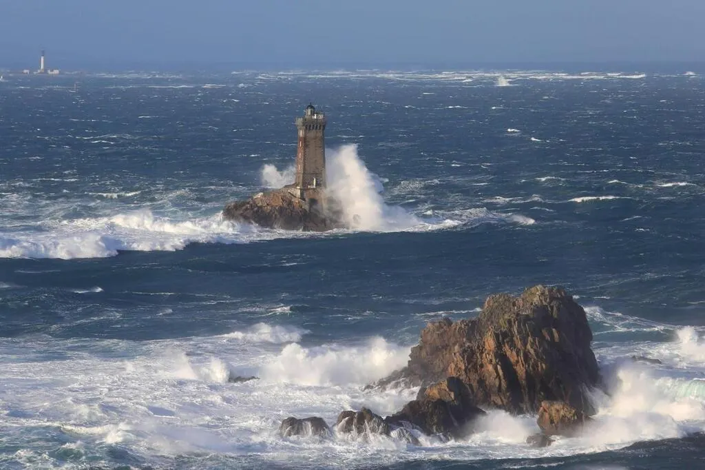 Tempête Nelson. Rafale de vent à 183 km/h, neige et transports ...