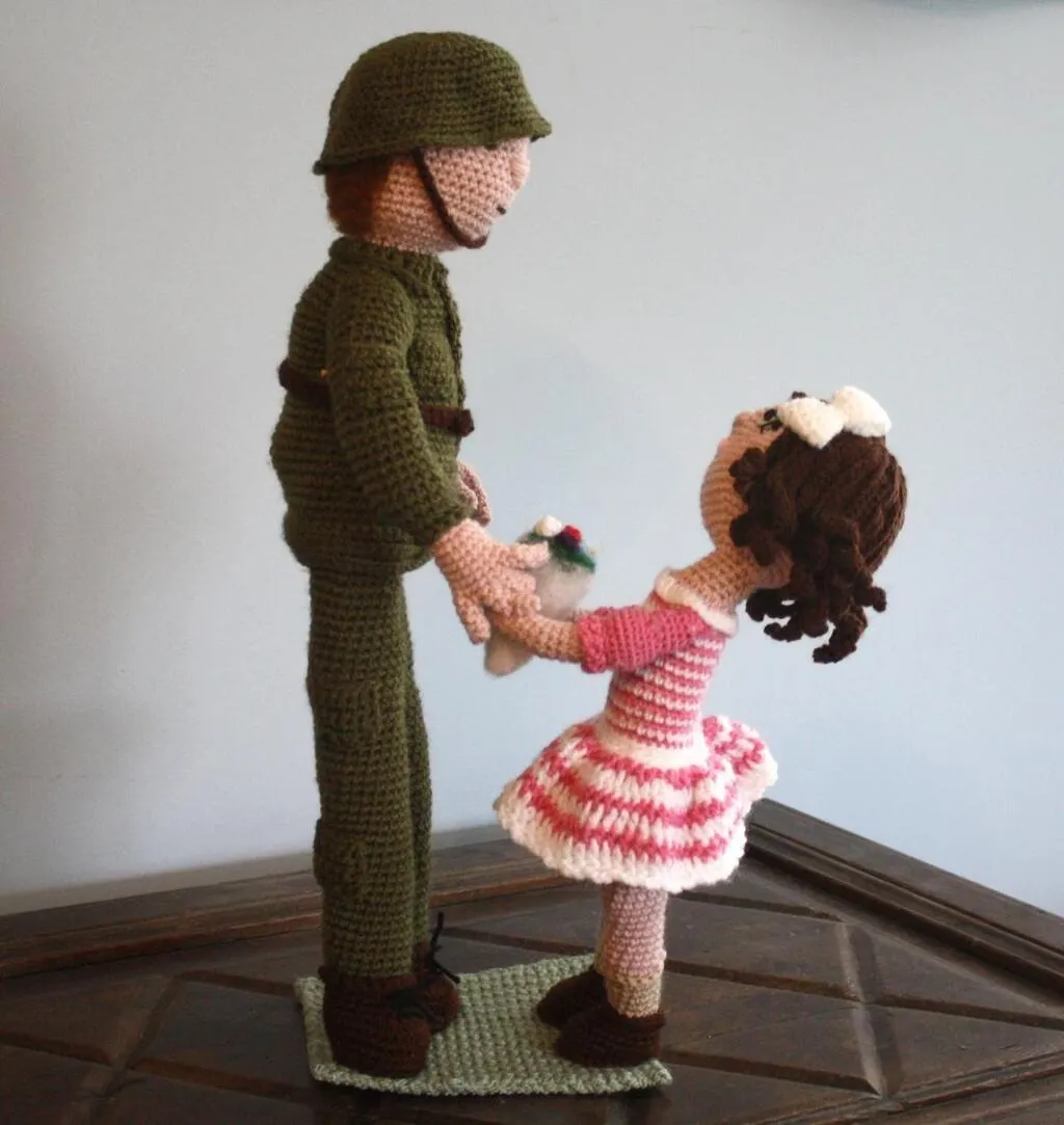 INSOLITE. Cette Normande crée une tapisserie sur le D-Day et des ...