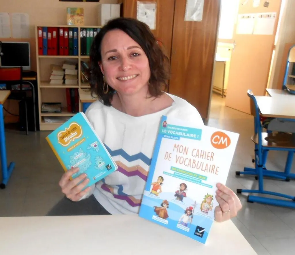 Près de Cholet, cette enseignante publie des manuels de vocabulaire ...
