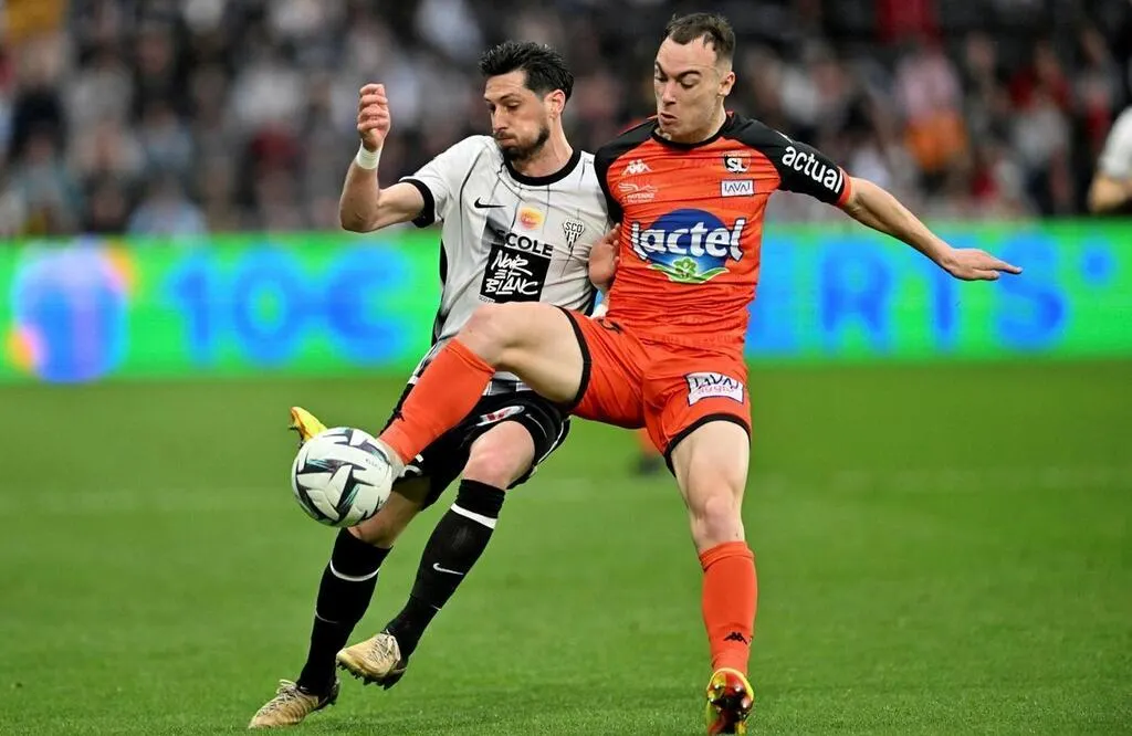 Laval. Pablo Pagis aux pieds magiques : les notes des Lavallois . Sport ...