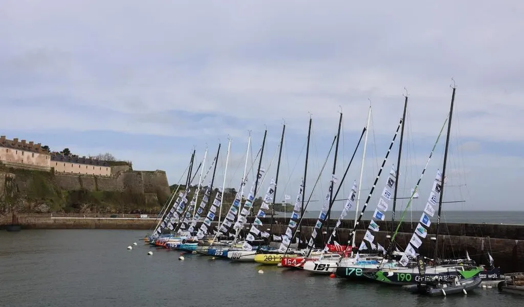 Finistère - Voile. Niji40 : top départ d’une route mythique entre Belle ...
