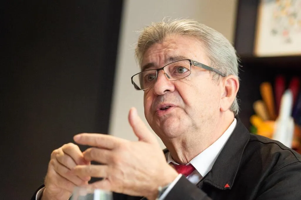 Jean-Luc Mélenchon, Défense Collective… Une semaine politique chargée à ...