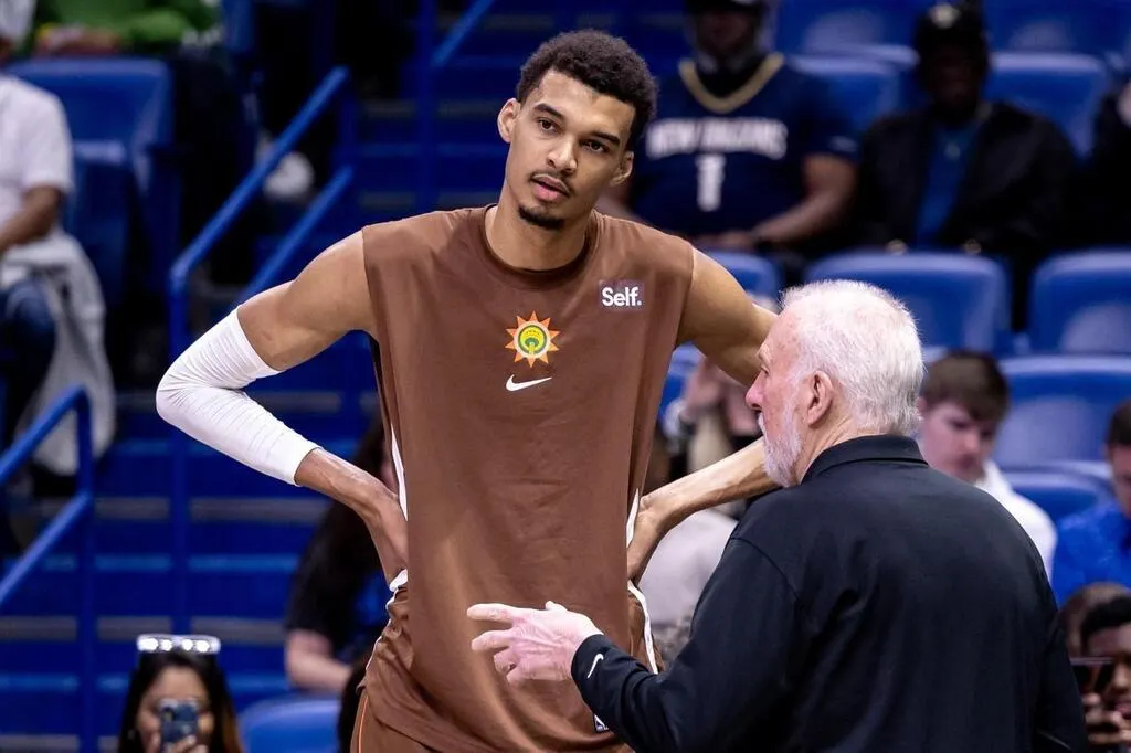 Basket. Nike dévoile le logo « alien » de la gamme dédiée à Victor ...