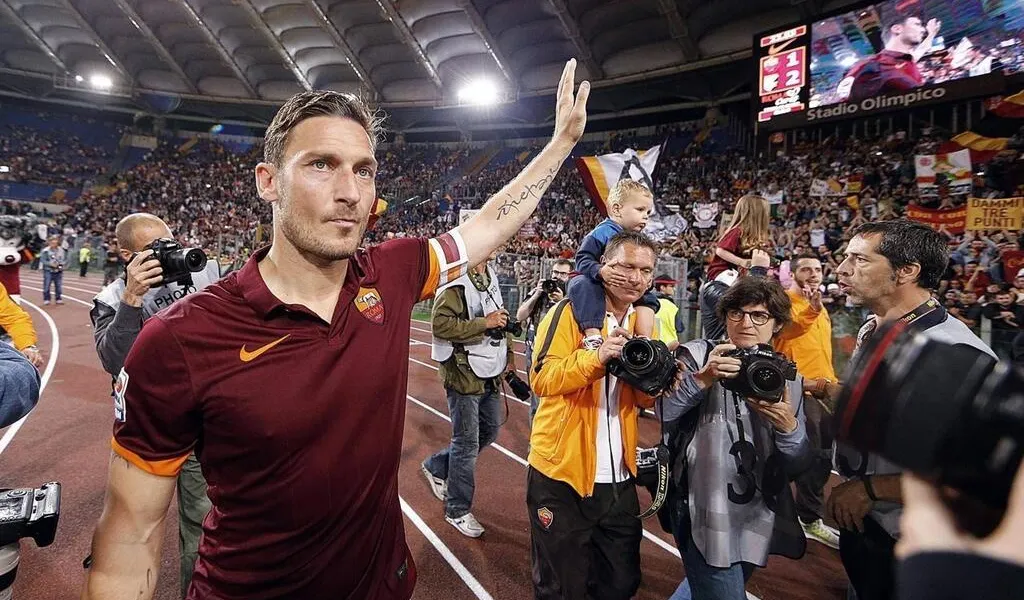 Football. Après Eden Hazard et Samir Nasri, Francesco Totti rejoint la ...