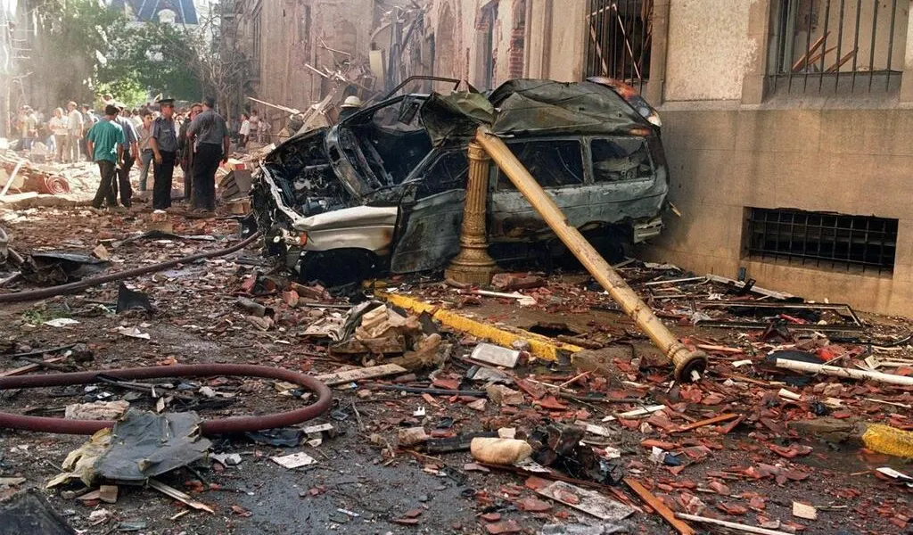 L’Argentine accuse l’Iran des attentats de 1992 et 1994 contre la ...