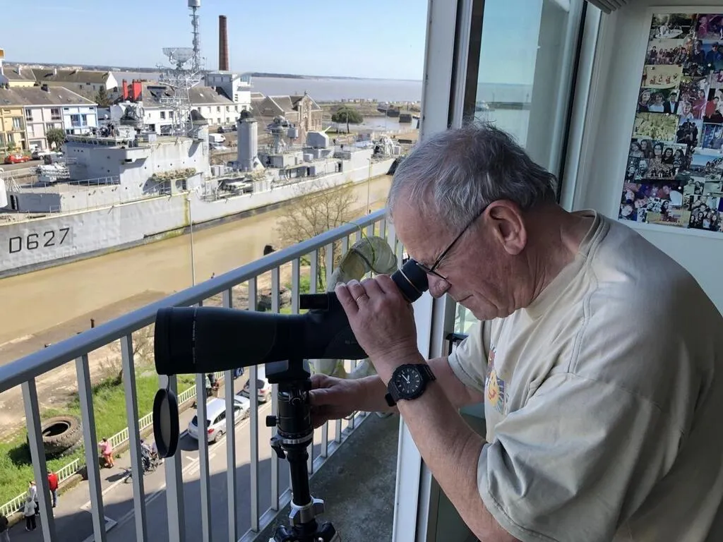 « On est un peu les concierges de l’estuaire » : Ce retraité observe ...