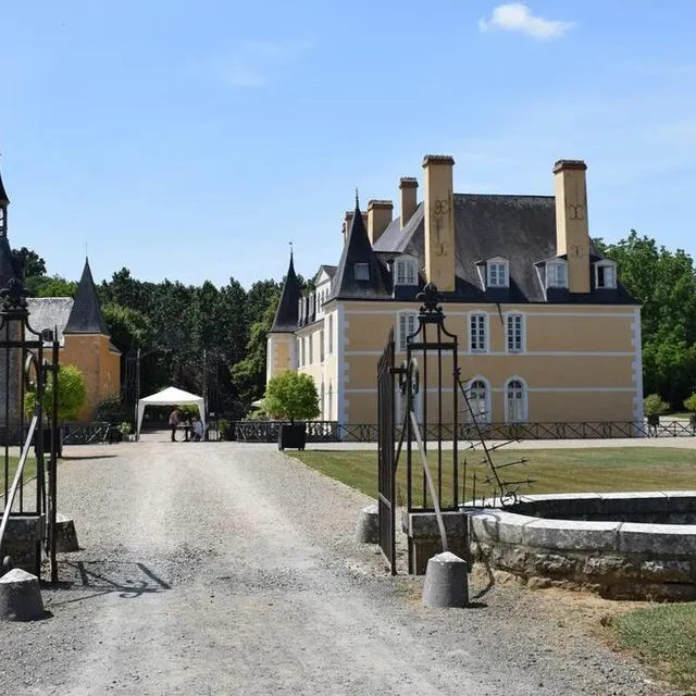 Patrimoine en Sarthe : les propriétaires du château de Dobert lancent ...