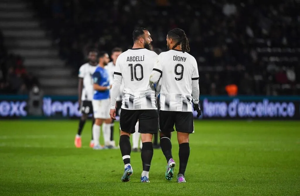 Football. Angers-SCO sans Lopy, Ferhat ni Raolisoa à Grenoble - Angers ...