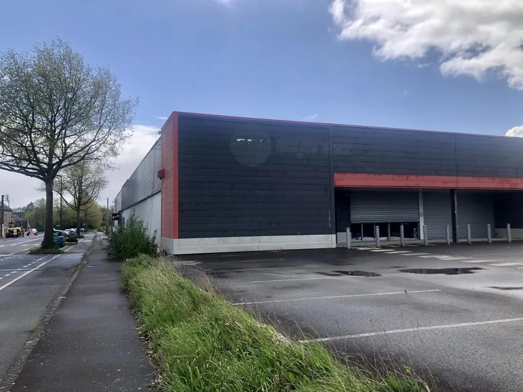Une salle de fitness Basic Fit va ouvrir dans cet ancien supermarché à ...