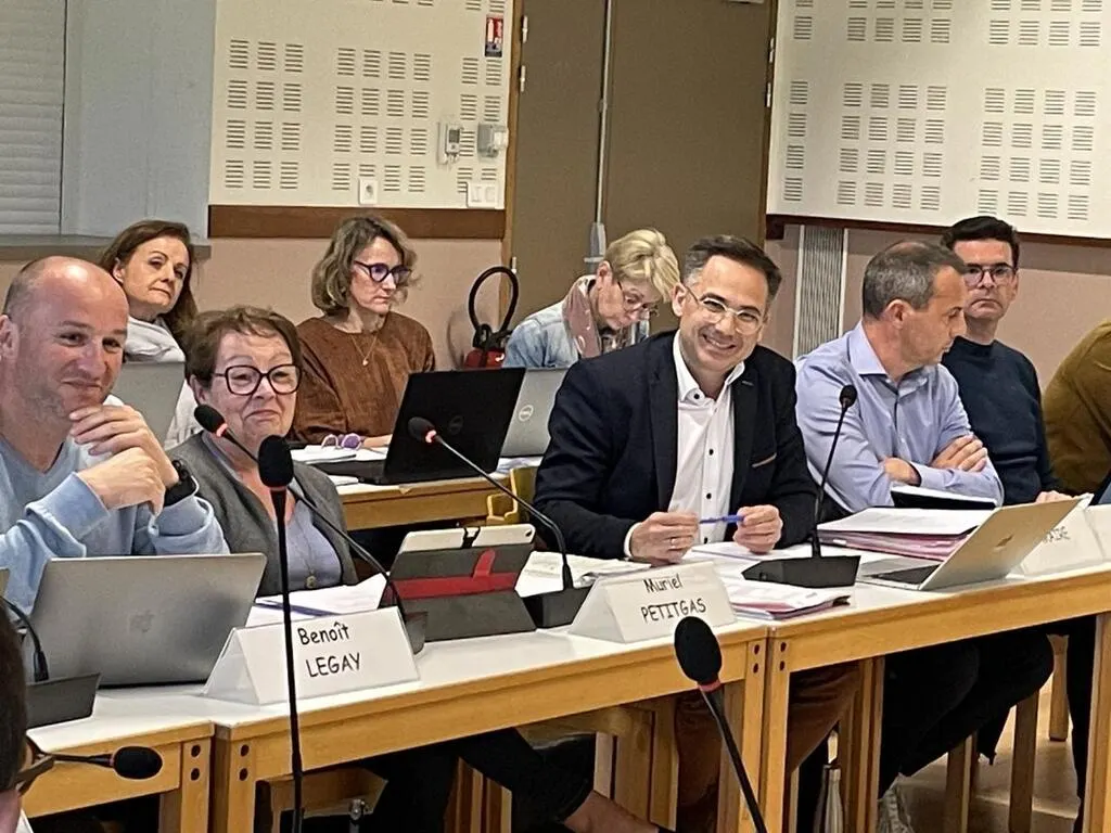 Taux d’imposition stables, hausse des subventions pour les associations : le budget 2024 de - Le ...