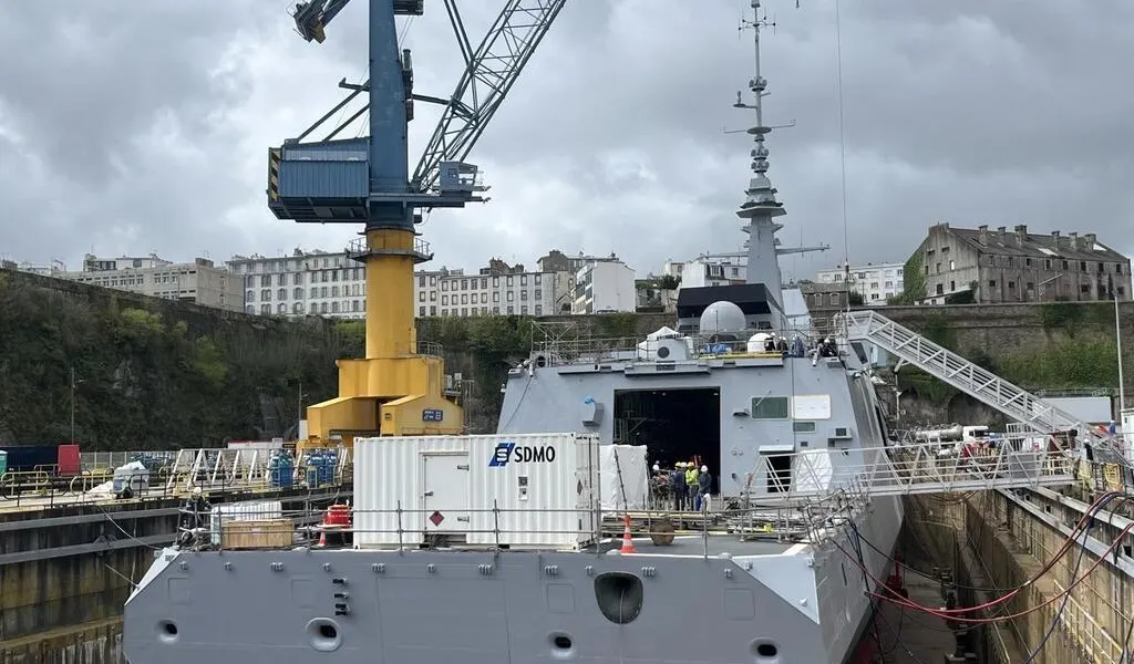 EN IMAGES. Au cœur du chantier de la frégate Auvergne, à la base navale ...