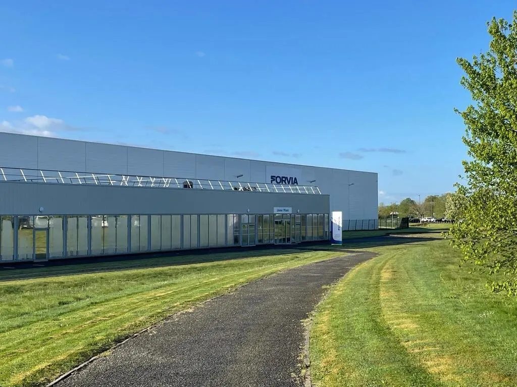 Un salarié décède après un accident du travail dans une usine Forvia ...