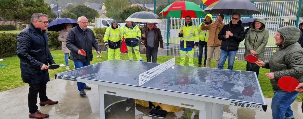 Jullouville. Le terrain multisport a été inauguré sous la pluie - Saint ...