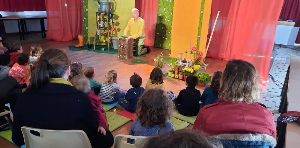 Entrammes. Ils ont ri, beaucoup ri avec le conteur Jean-Yves Auffret ...